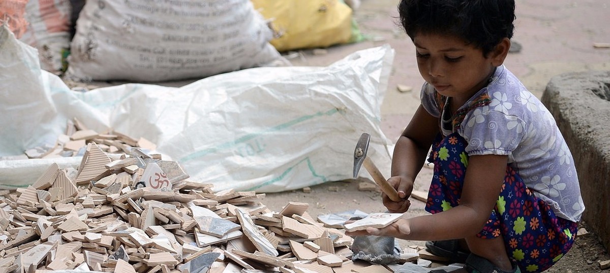 Half of India’s homeless children are labourers
