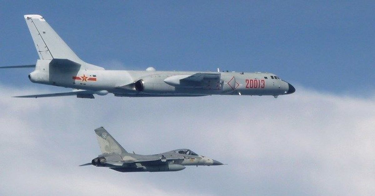 Taiwan sends aircraft to follow Chinese fighter jets holding a drill ...