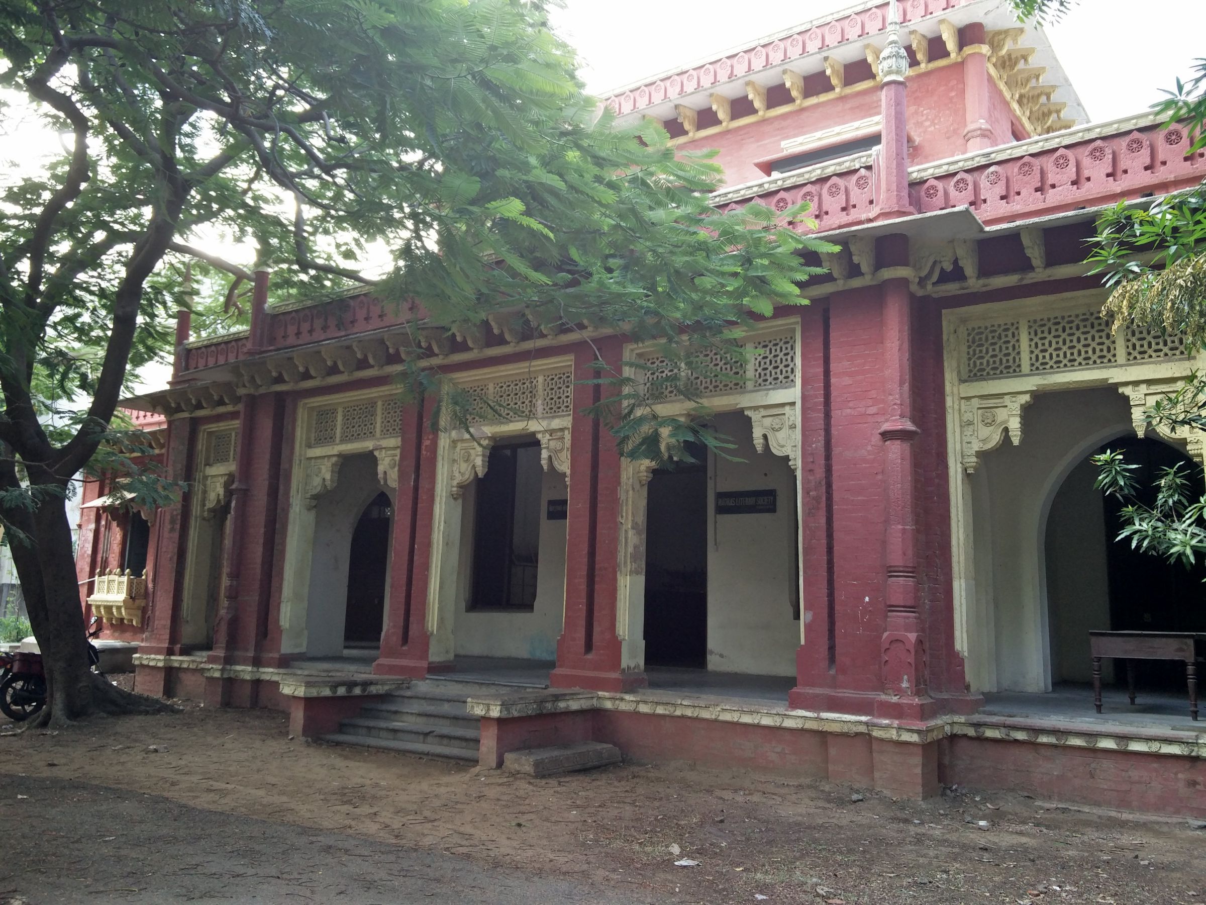 A half-forgotten library from colonial-era Chennai is on the long road ...
